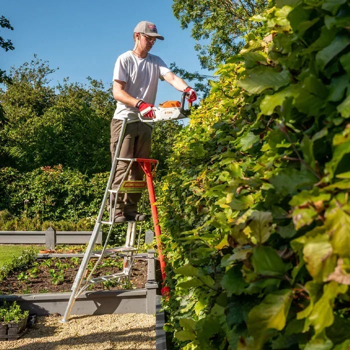 Henchman Fully Adjustable PRO Tripod Ladder